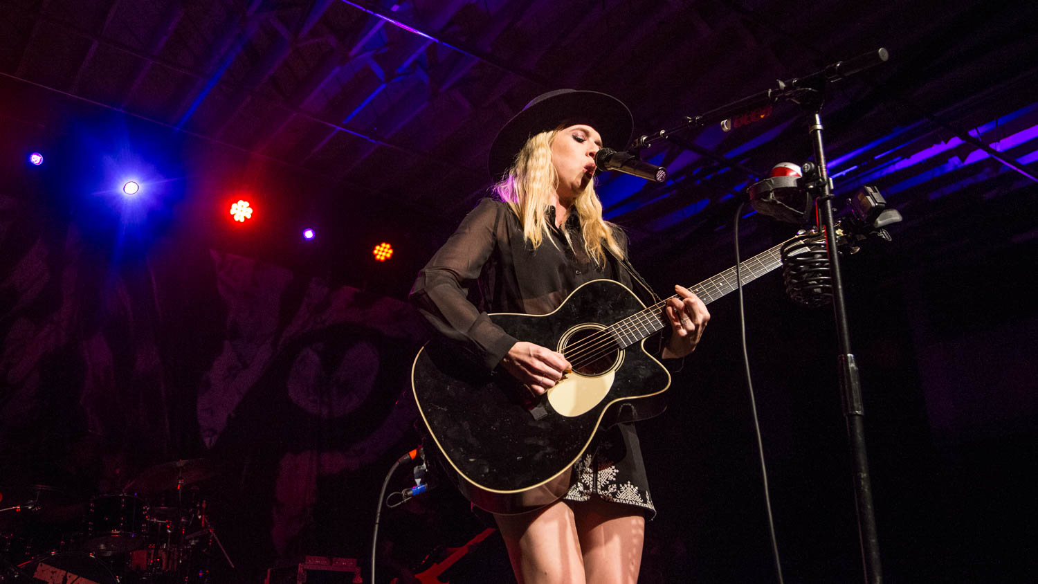 ZZ Ward Live At The Truman 2018 – KC Concerts
