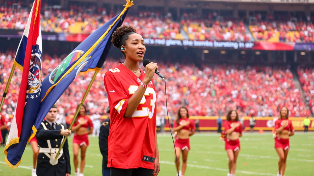 Daysia Reneau Sings National Anthem at Arrowhead Stadium 2023 – KC Concerts